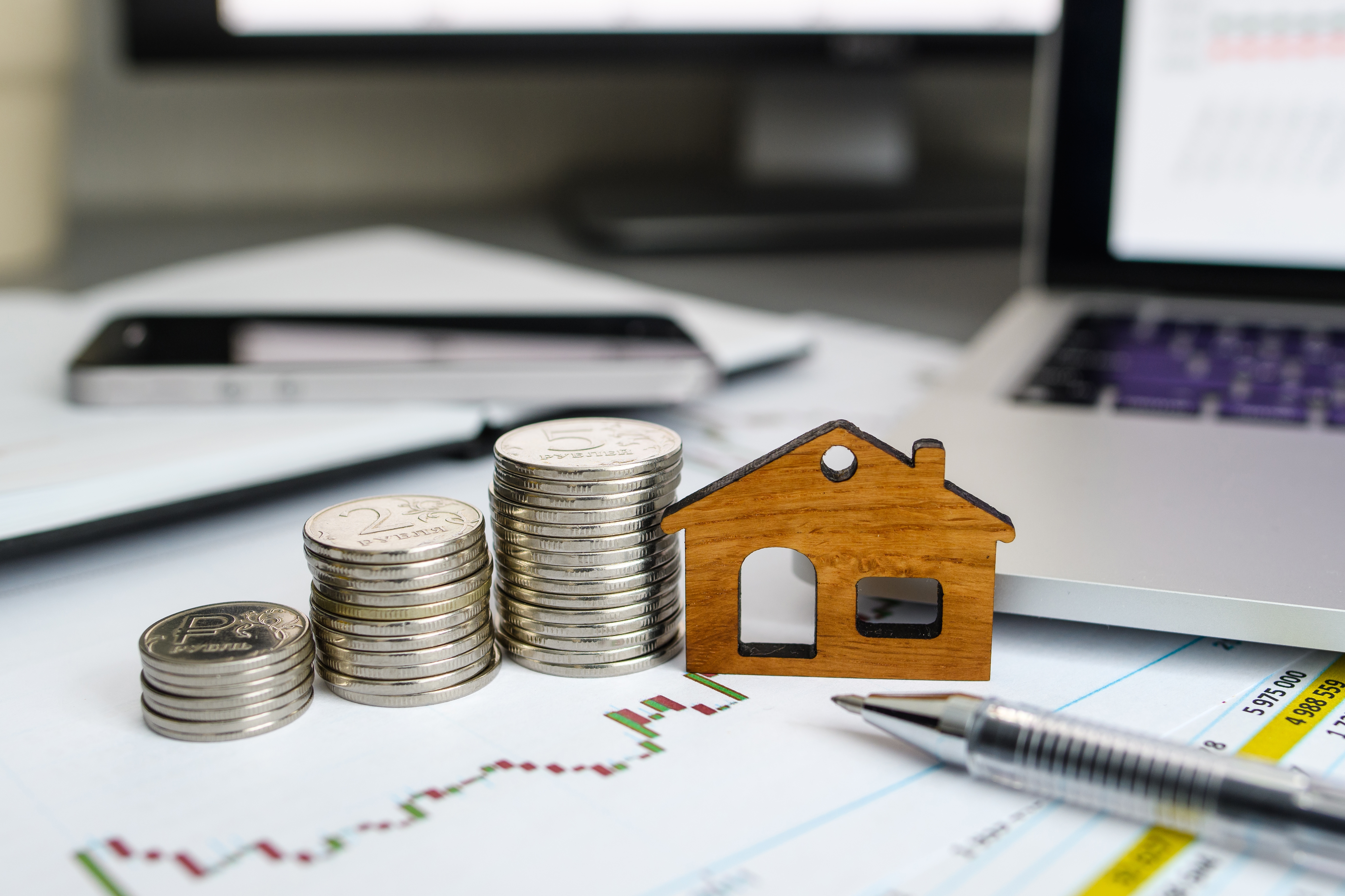 A Newcomer's Guide to Buying a First Home in Canada - My Money Matters